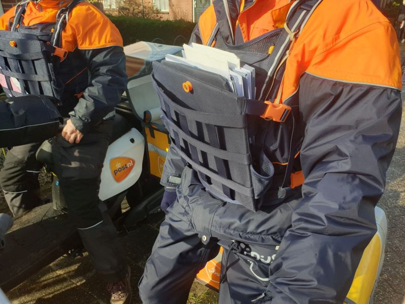 PostNL Delivery Vest | Radical Design